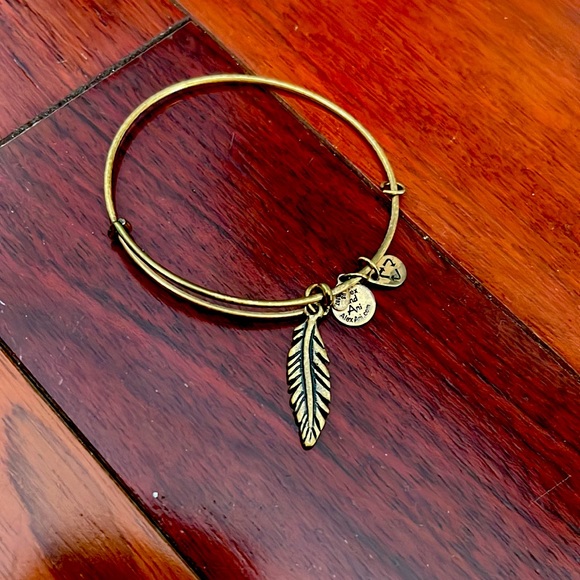 Jewelry | Alex And Ani Gold Feather Bangle | Poshmark